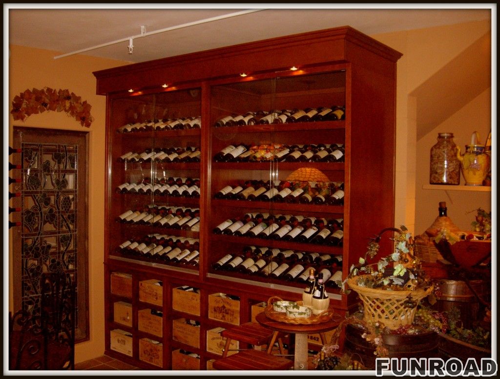 Wooden Wine Display Counter for Wine Store Decoration | Funroadisplay