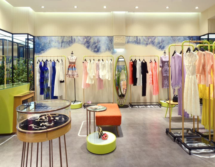 High Quality New Clothing Display Showcase for Store Decor | Funroadisplay