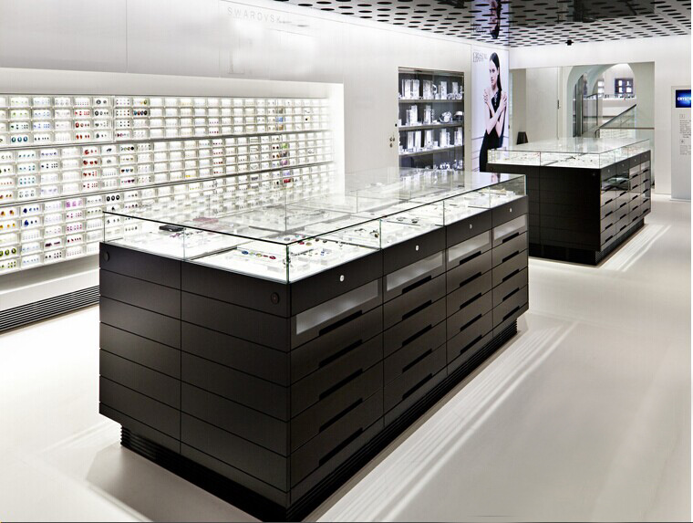 Customized Acrylic Display Cabinet for Retail Store Design | Funroadisplay