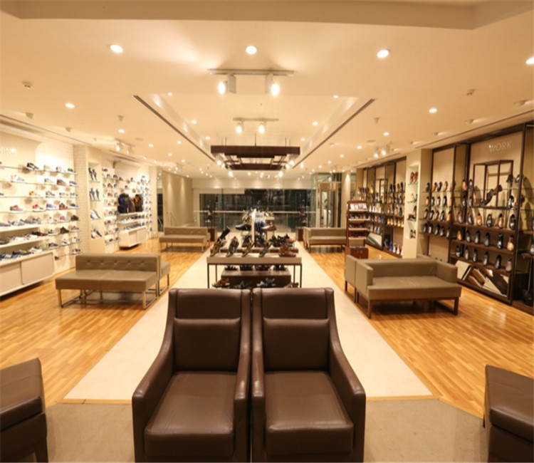 Wooden Shoes Display Rack for Brand Store Interior Design | Funroadisplay