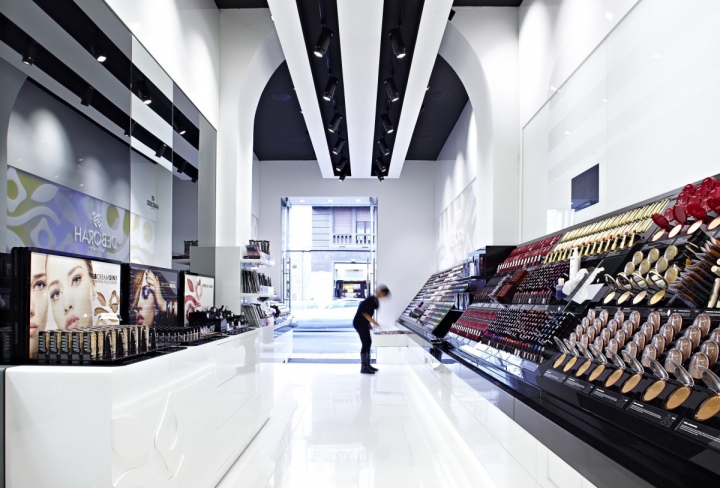 Custom made wooded cosmetic counter display / corrugated cosmetic ...