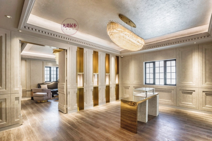 Private Jewelry Showroom - Jewelry Display Cabinet