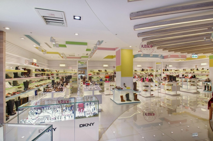 High-end Glass Shoes Display Rack for Brand Shop Design | Funroadisplay