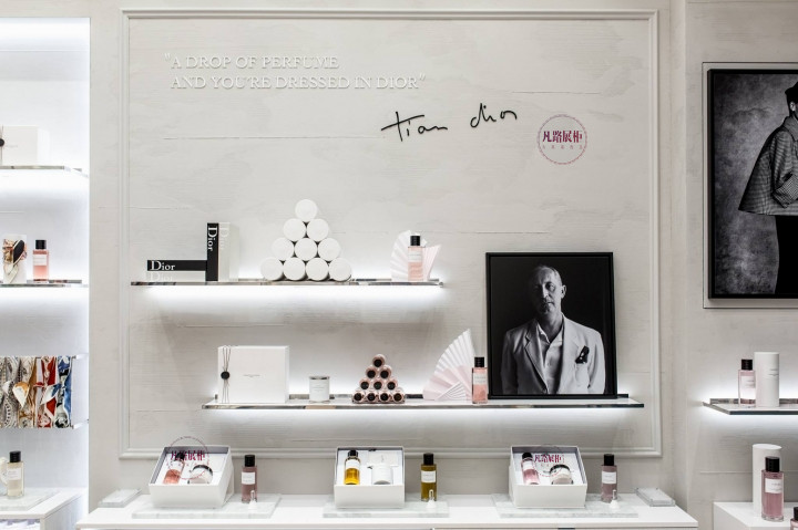 Marble Cosmetic Display Showcase for Dior Store Design | Funroadisplay