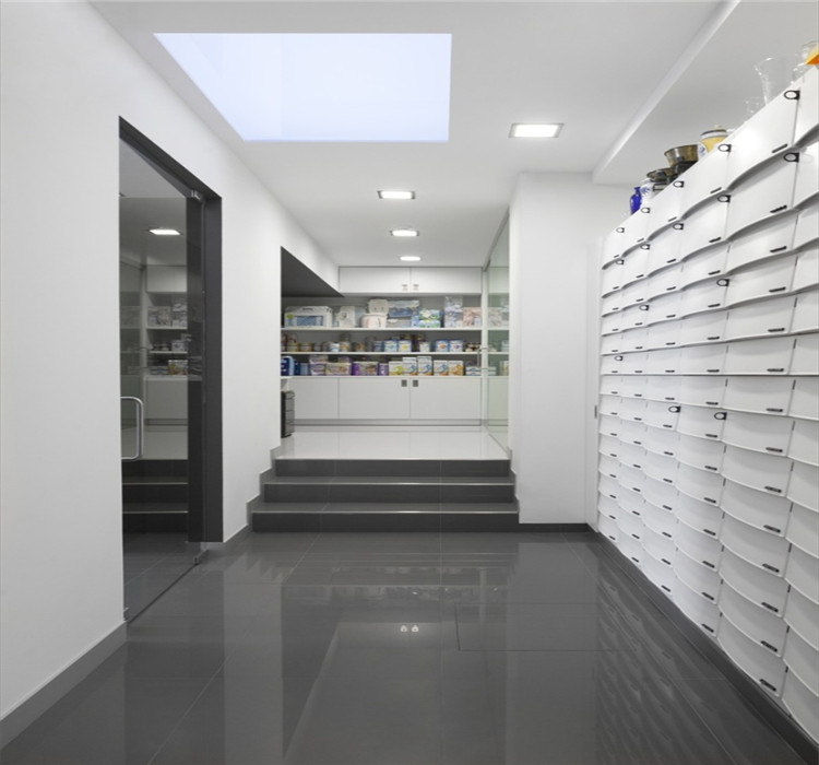 White Wooden Pharmacy Showcase Counter for Drugs Store Furniture ...